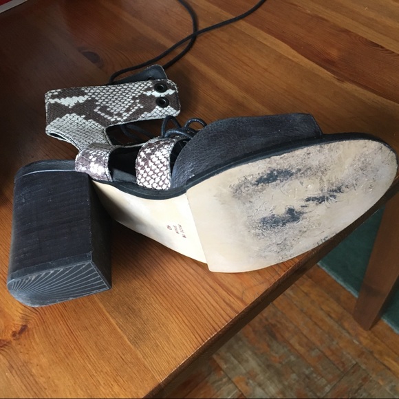 Free People | Shoes | Free People Gladiator Snake Leather Sandals Sz 4 ...